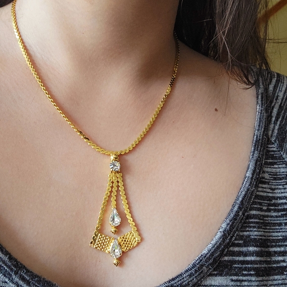 Jewelry | Vintage Ornate Gold Rhinestone Necklace | Poshmark